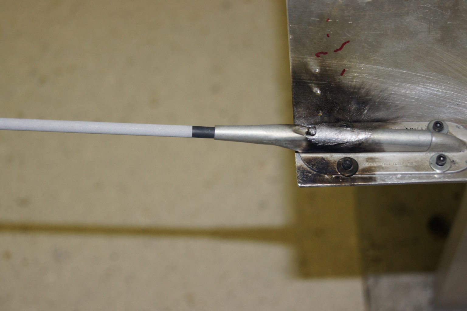 DG 16785 Null-Strike Lightning Survivable Static Discharger - Dayton ...